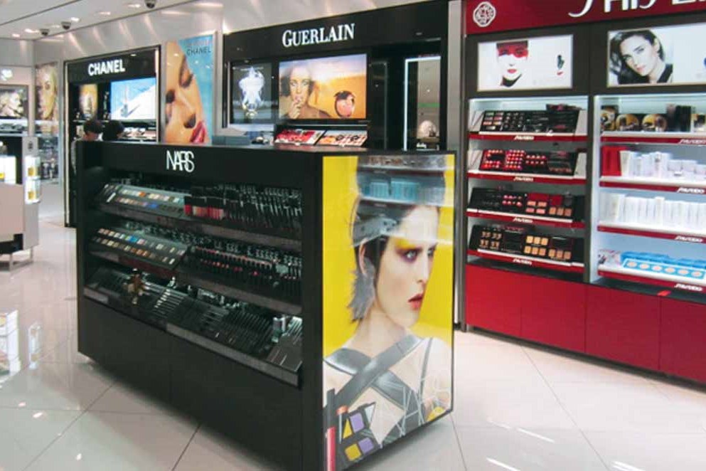 Carlyle's Array Marketing acquires 50 pct interest in Vulkan Retail ...