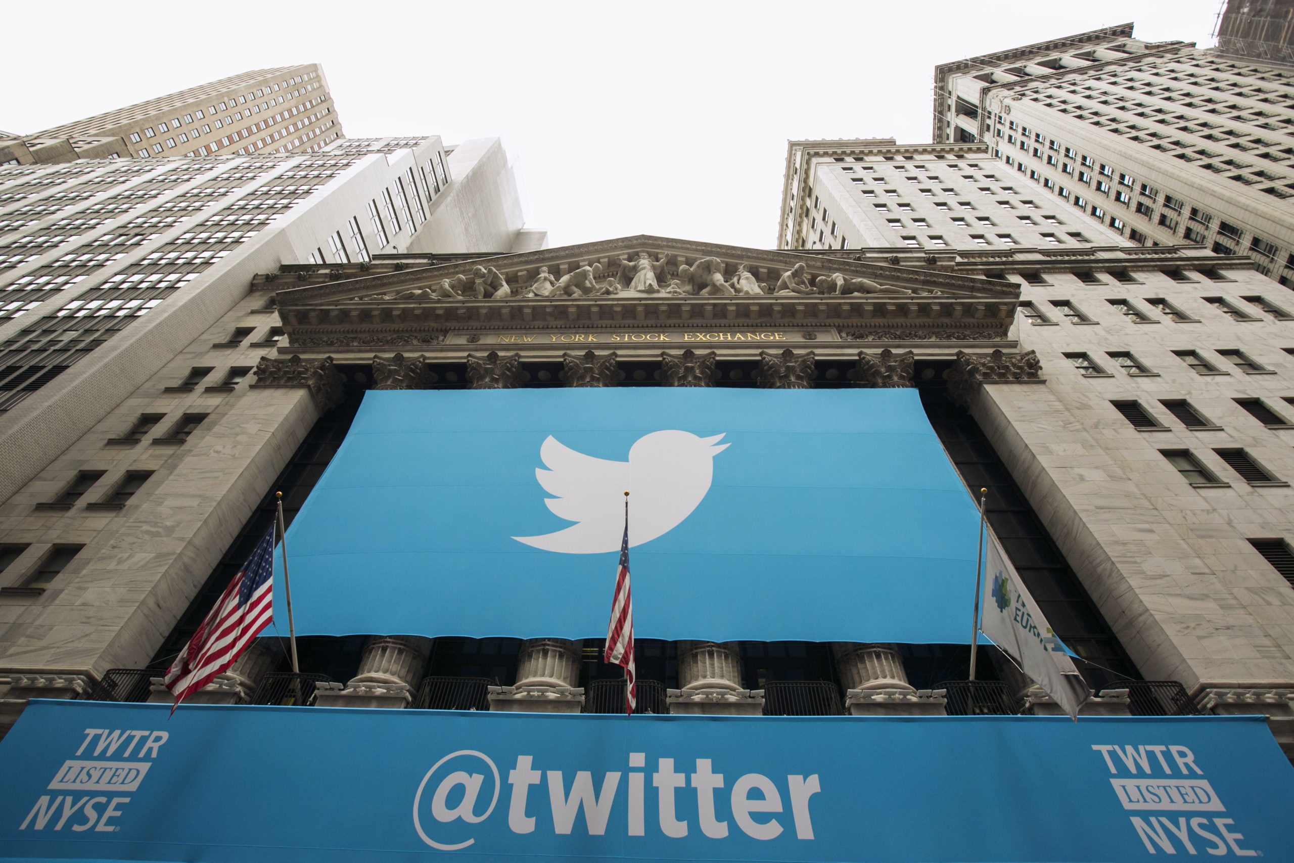 Brookfield, Fidelity, Sequoia join Musk in Twitter takeover; Bain ...